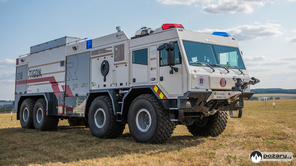 Pro svůj unikátní univerzální hasicí automobil Tigon si Rosenbauer ...