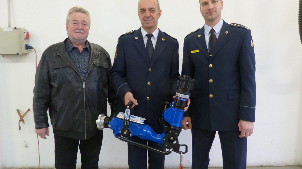 Profesionální hasiči z Příbramska dostali předčasný vánoční dárek ...