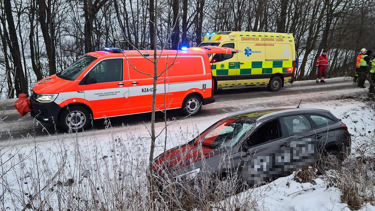 Jednotka ze stanice HZS Turnov zasahovala na silnici č. 2828… | POŽÁRY ...