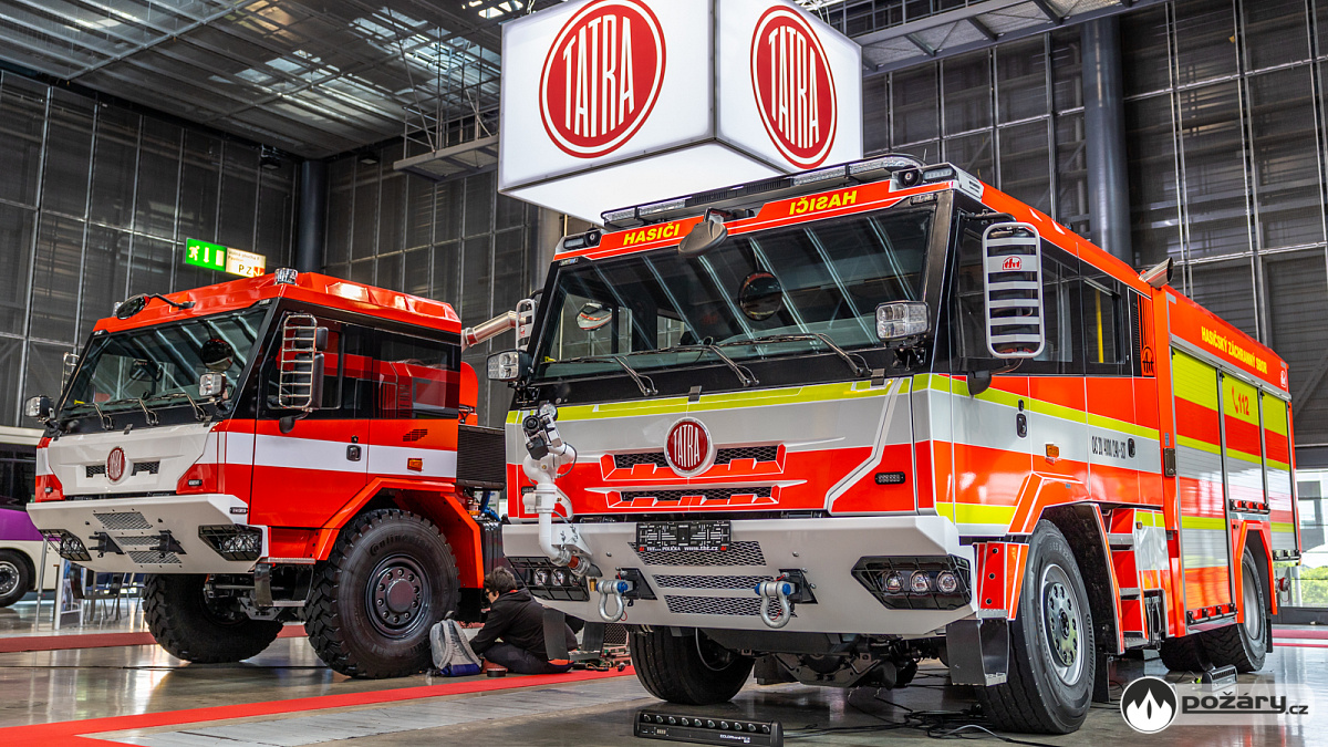 Nová generace hasičského automobilu Tatra Force dostala zcela novou ...