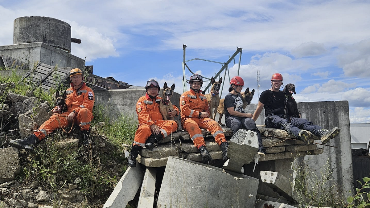 Pardubický hasič David Hynek spolupracuje s polskými hasičskými psovody ...