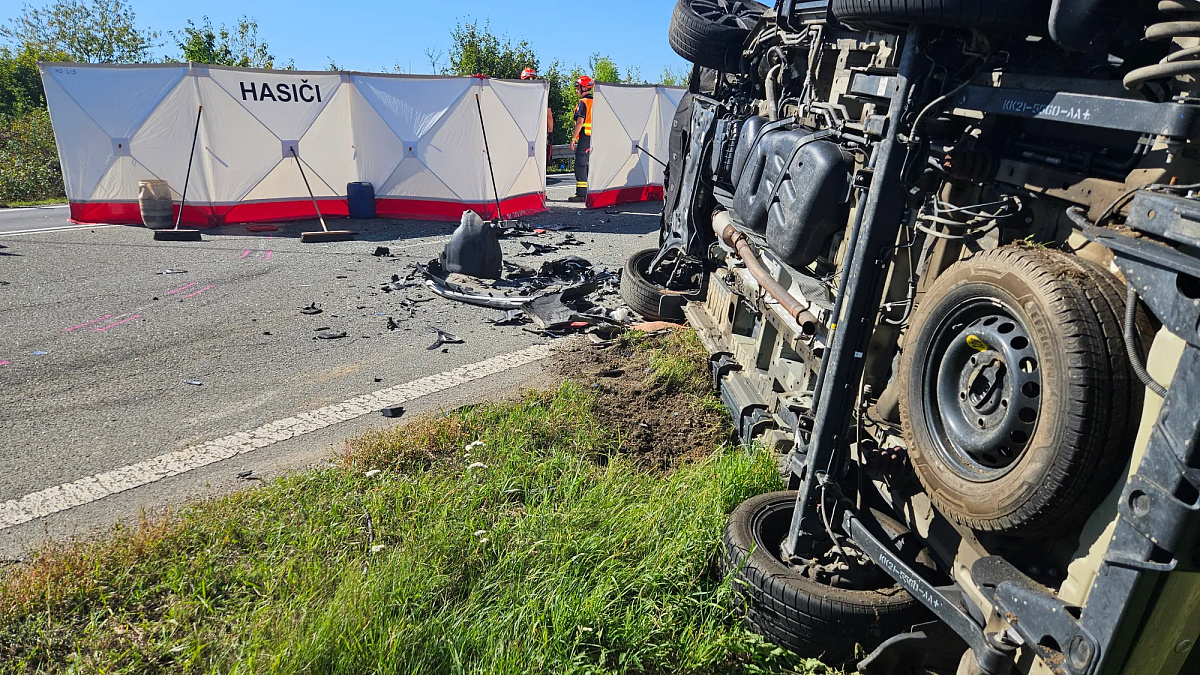Tragická nehoda u Kývalky na Brněnsku. Muž zemřel po srážce dodávky a ...